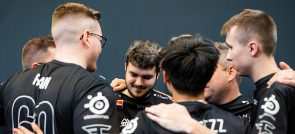 FaZe, Outsiders и G2 выиграли первые матчи своей группы на ESL Pro League Season 16