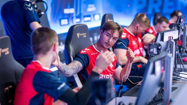 Astralis и FURIA разыграют путевку в плей-офф EPL S18; GamerLegion и NIP в шаге от вылета