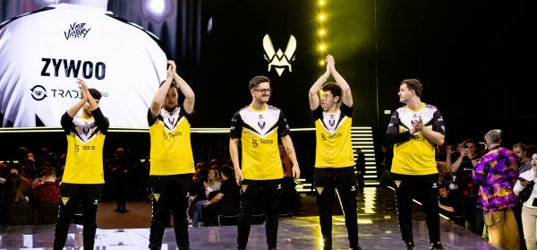 Vitality – первый финалист BLAST Premier Fall Final 2023