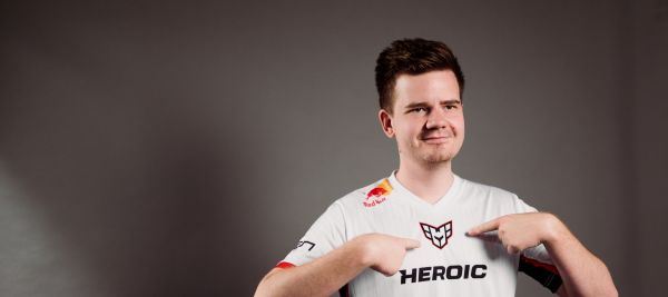 dupreeh присоединился к Preasy